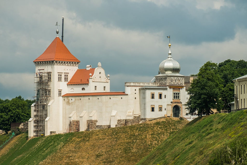 Old and New Castles. Royal Heritage at the Heart of Grodno — Belarus Travel