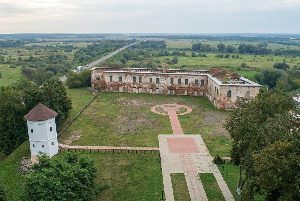 Bykhov Castle of Chodkiewicz and Sapieha. An Impregnable Outpost of the ...