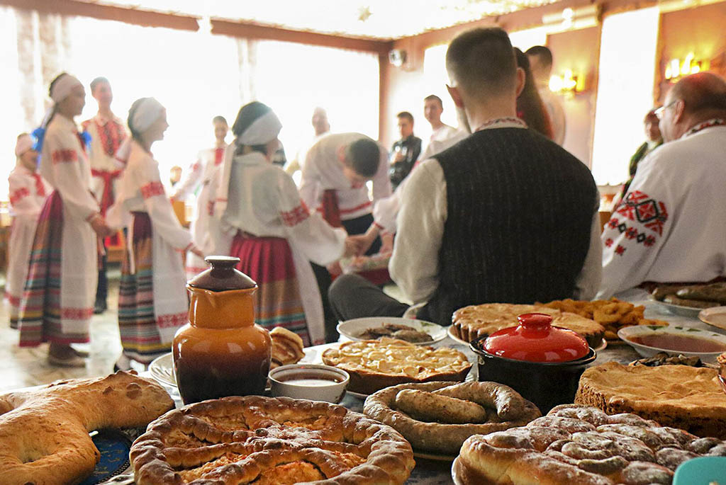 New Year's Traditions in Belarus — Belarus Travel